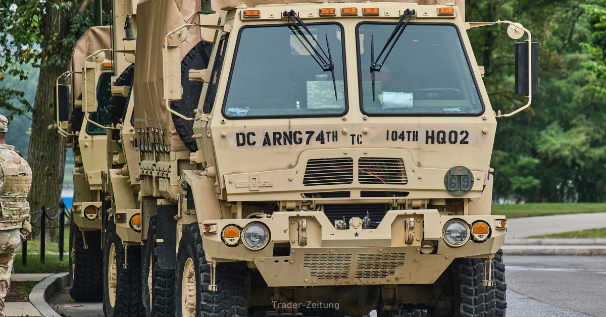 Huntington Ingalls - U.S. Defense Budgets and Investments in Navy ...